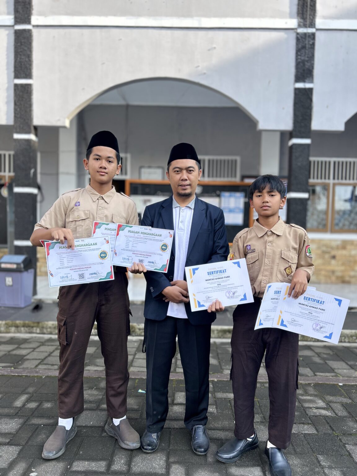 Prestasi Membanggakan Para Juara dalam Kompetisi Sains dan Akademik Tingkat Nasional 2025 ...